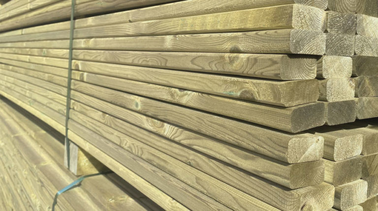 Landscaping Batten Chamfered Smooth Finish - Timberstore