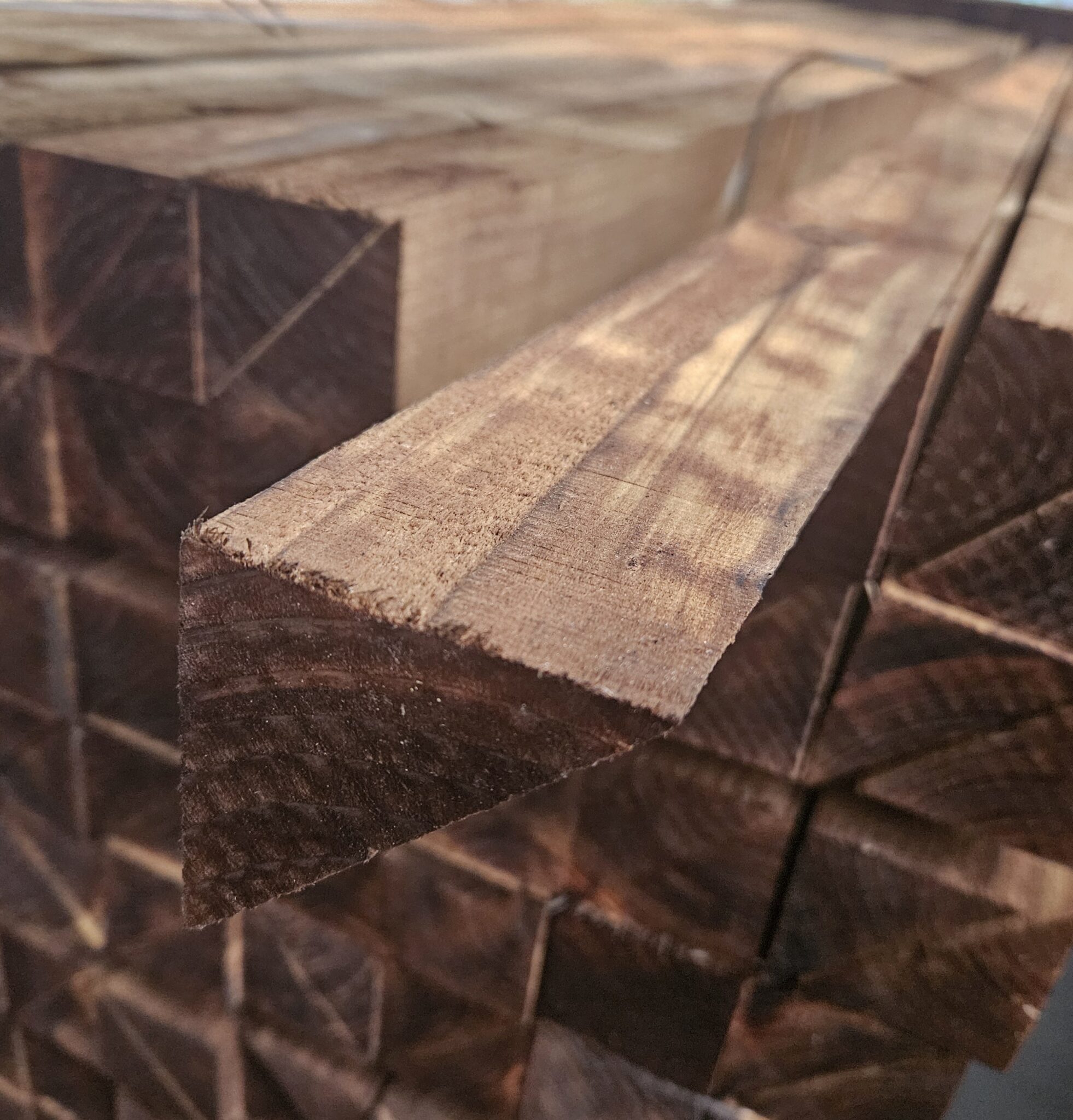 Brown Arris Rail 3M - Timberstore